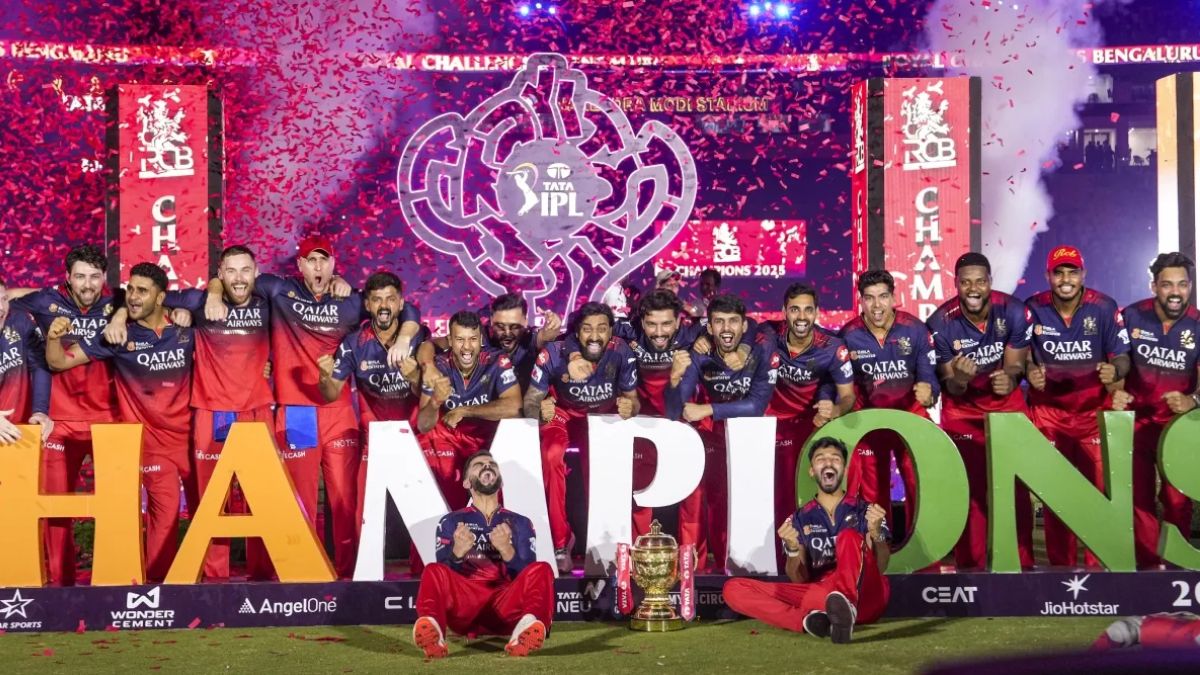 आज बेंगलुरु में गाजे-बाजे के साथ निकलेगी RCB की विक्ट्री परेड