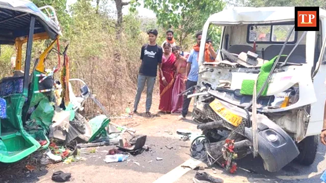 गढ़वा में हादसाः ऑटो-मैजिक की टक्कर, तीन लोगों की मौत, कई घायल